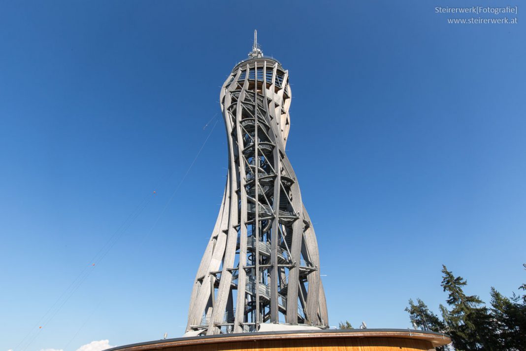 Pyramidenkogel Aussichtsturm am Wörthersee - Traumhafter Blick